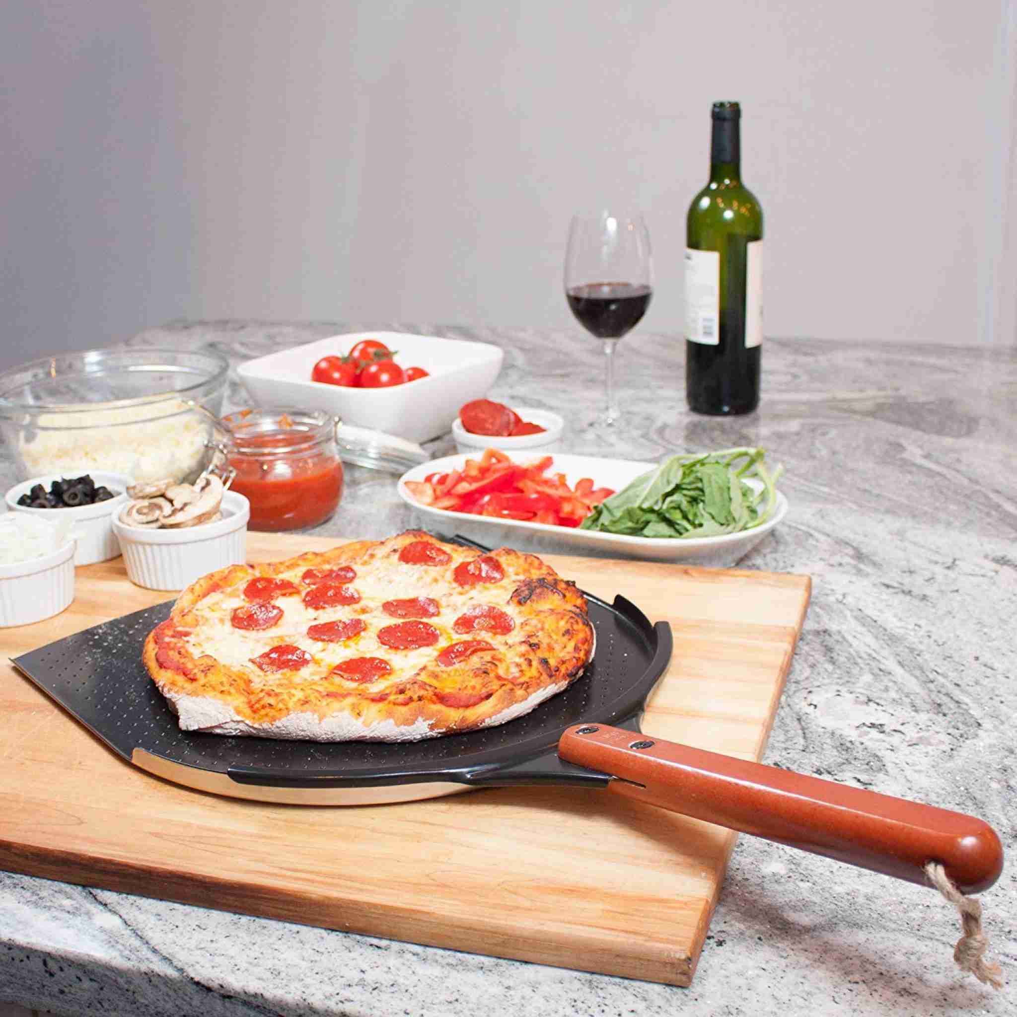 Top 9 Best Pizza Peels: A Review by a Pizza Making Master 2024