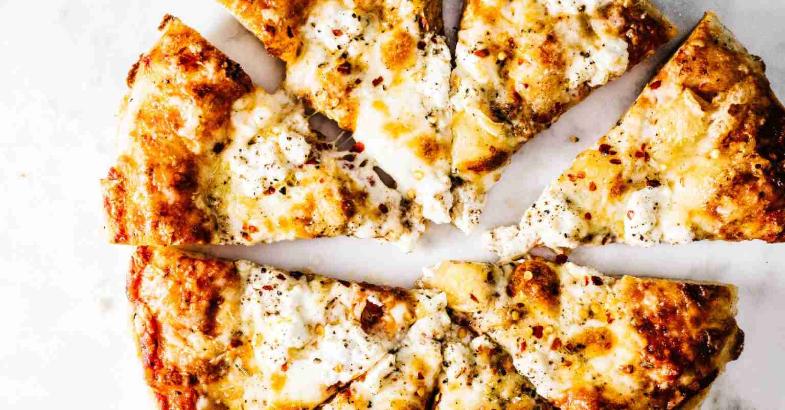 What Cheese Goes on Pizza: The Most Popular Cheese Types to Use