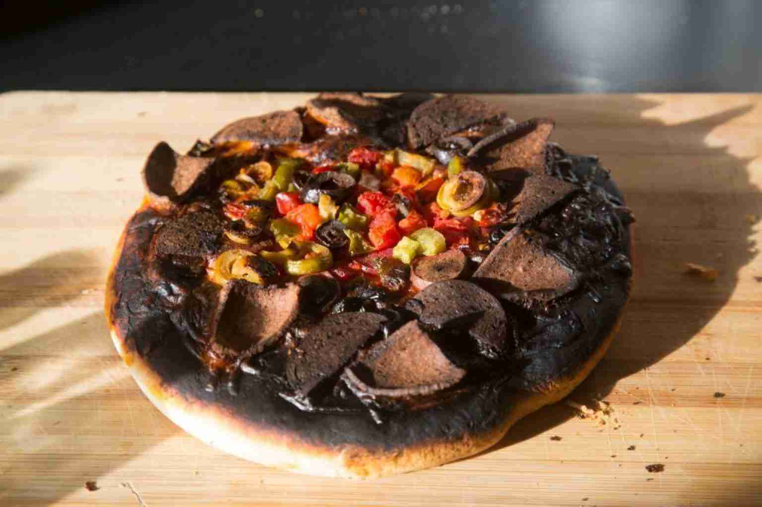 Why Is My Pizza Burnt? How to Fix It in 5 Easy Steps